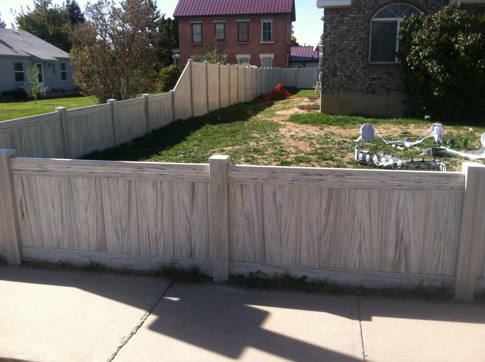 Freeway Fencing Colors & Styles - Freeway Fencing